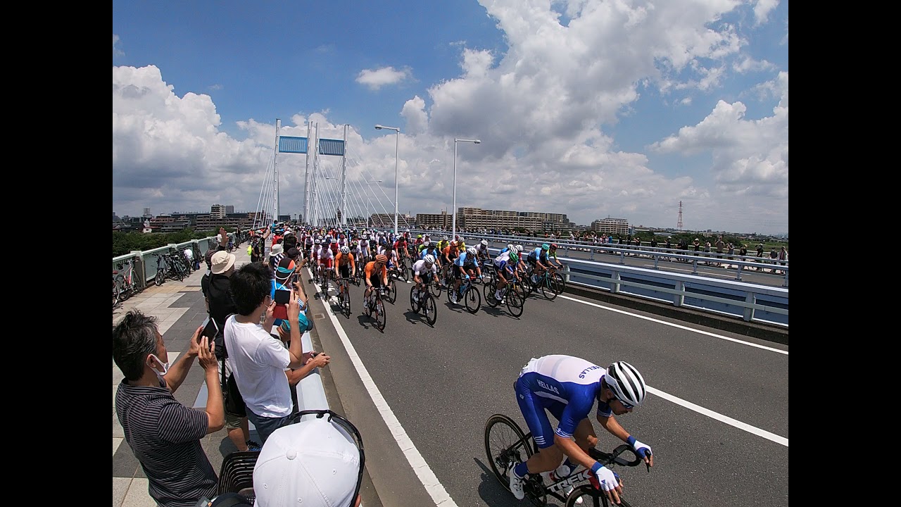 Immediately after the start of the TOKYO Olympic Road Race Men - Tokyo ...